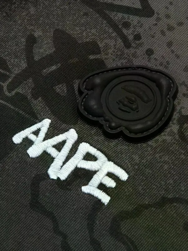 AAPE BY *A BATHING APE Moonface Graffiti-print T-shirt