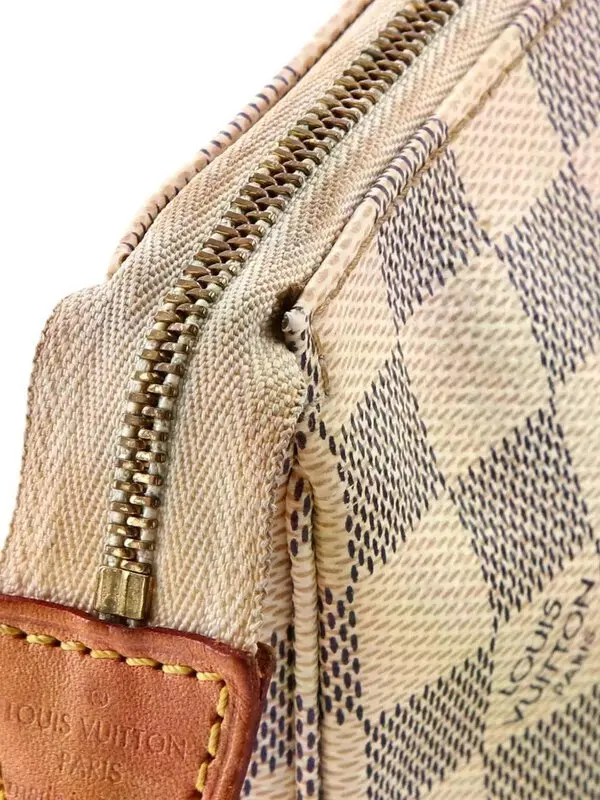 LOUIS VUITTON Pochette Accessoires Damier Clutch Bag - White