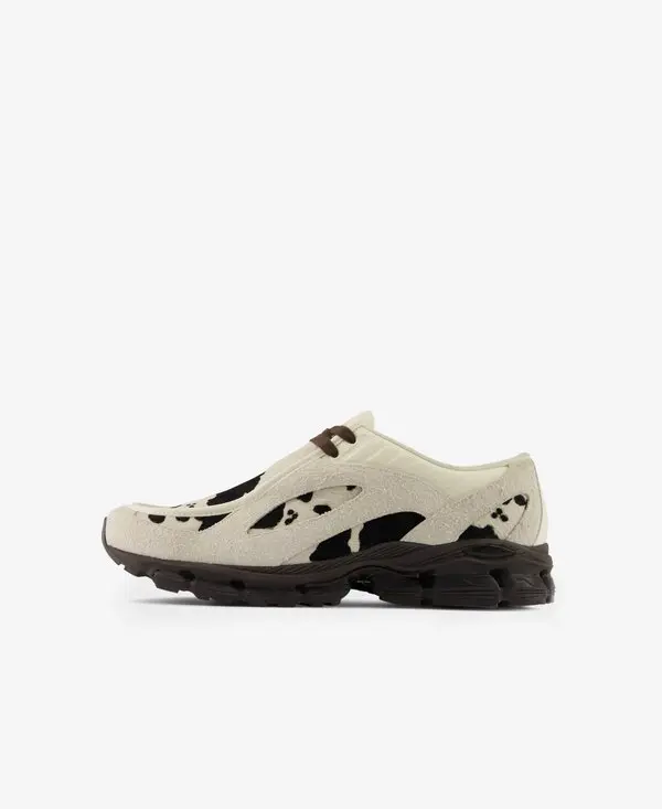 NEW BALANCE Cow-print Low-top Sneakers
