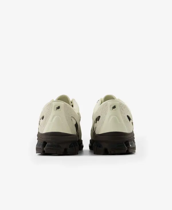 NEW BALANCE Cow-print Low-top Sneakers