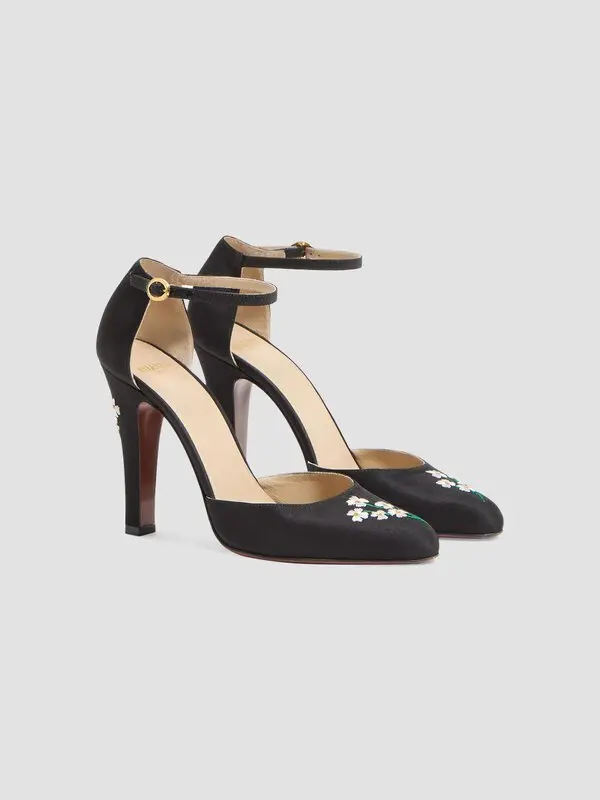 Valentino Garavani Hi Dolly Fabric 105mm Pumps With Floral Embroidery