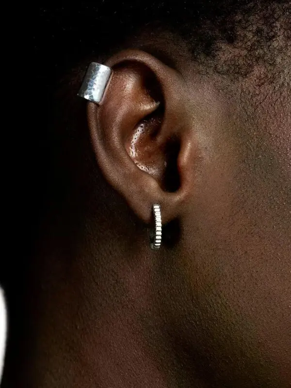 DOWER & HALL Nomad Hammered Ear Cuff