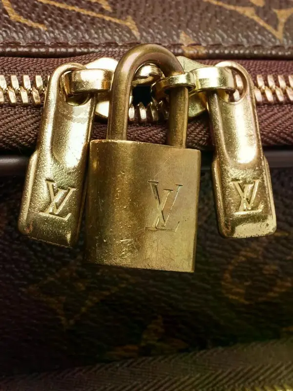 LOUIS VUITTON 2015 55 Pegase Monogram Canvas Suitcase
