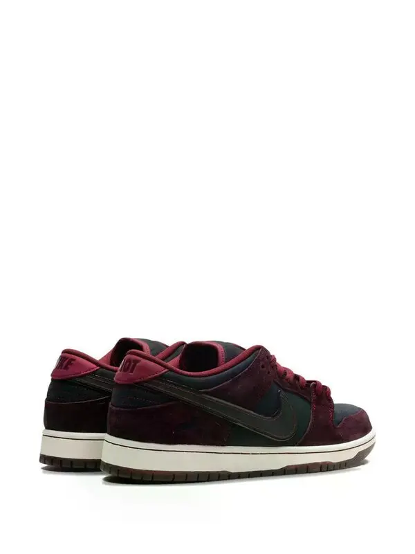 Nike Sb Dunk Low Pro X Riot Skateshop Sneakers With Specialbox