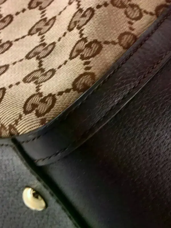 Gucci Vintage Bee Web Boston Bag Gg Canvas Medium Satchel