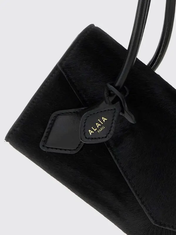 Alaïa Le Teckel Flap Leather Shoulder Bag With Envelope Closure - Black
