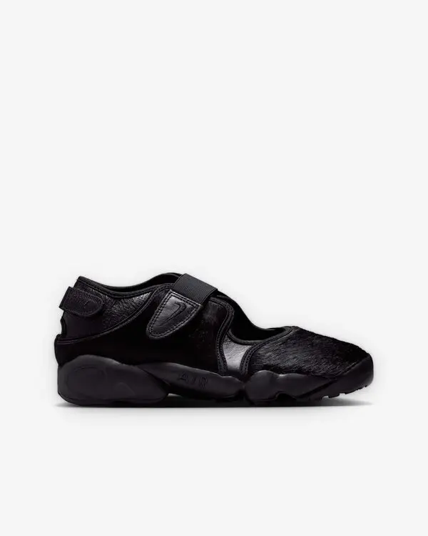 Nike Air Rift Sneakers - Black