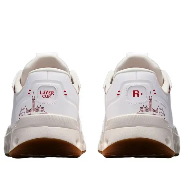 On The Roger Wildcard Lc 'white Robin