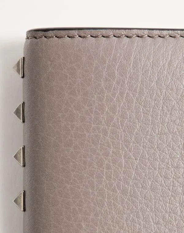 Valentino Garavani Rockstud Wallet In Grainy Calfskin