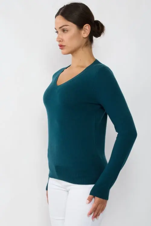JENNIE LIU Classic V-neck Cashmere Sweater - Teal