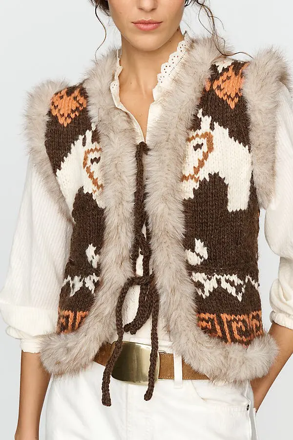 TACH Zapican Hand Knit 100% Mero Wool Sweater Vest
