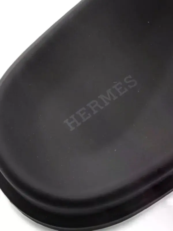 Hermès 2010s Siffle Leather Sandals