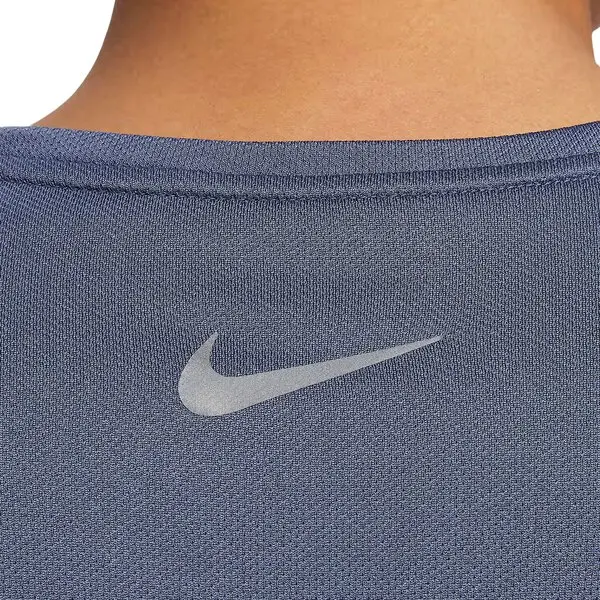 Nike Miler Dri-fit Ultraviolet Protection Winterized T-shirt - Diffused Blue