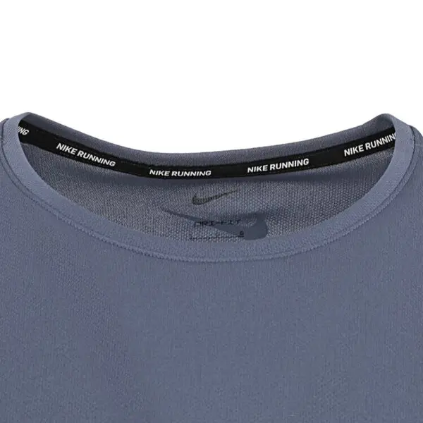 Nike Miler Dri-fit Ultraviolet Protection Winterized T-shirt - Diffused Blue