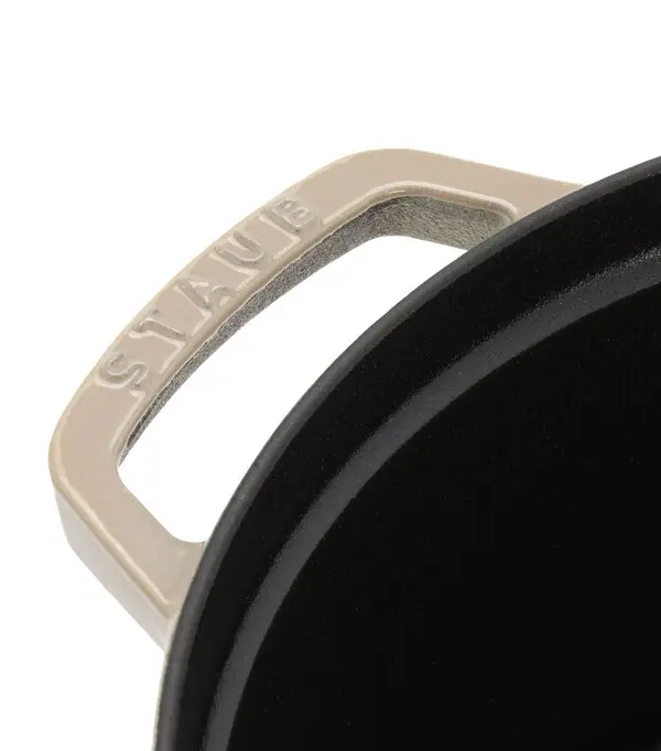 STAUB Round Cocotte - Beige
