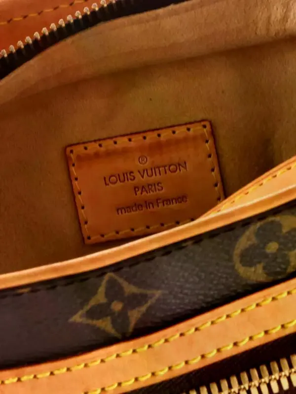 LOUIS VUITTON Hudson Handbag Monogram Canvas Gm Shoulder Bag