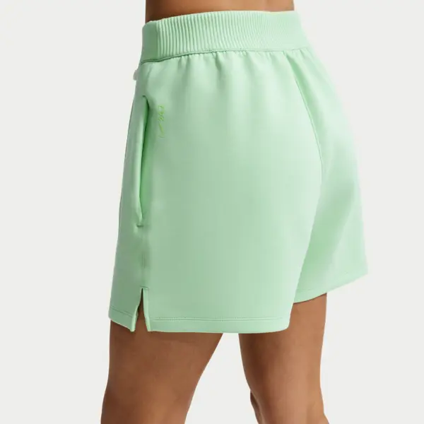 Nike 24.7 Impossiblysoft Dri-fit Mid-rise Loose 4" Shorts