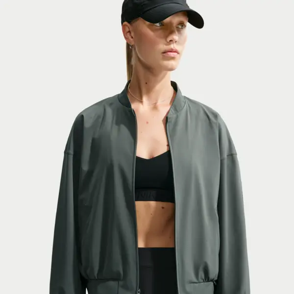 Nike 24.7 Perfectstretch Dri-fit Uv Protection Oversized Bomber Jacket - Green