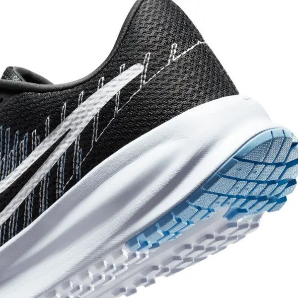 Nike Run Defy Road Running Shoes