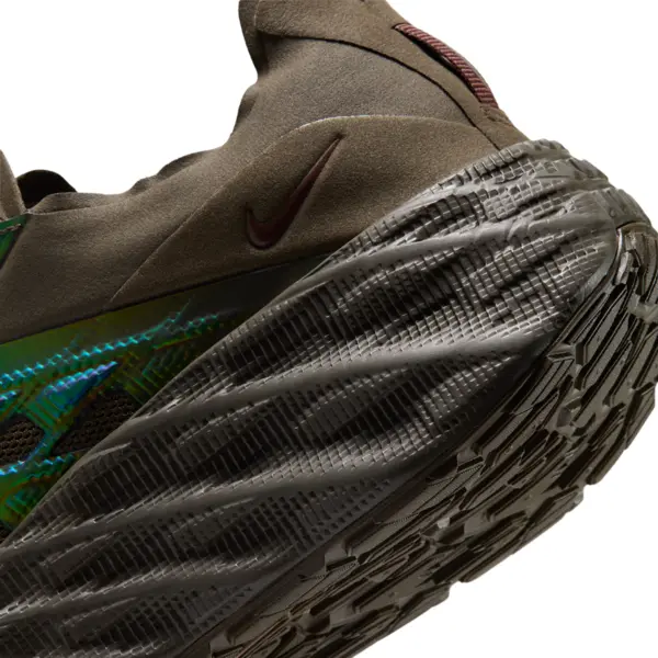 Nike Ava Edge Se Shoes