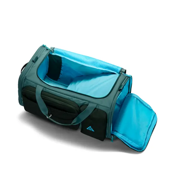 Nike Daymax Duffel Bag