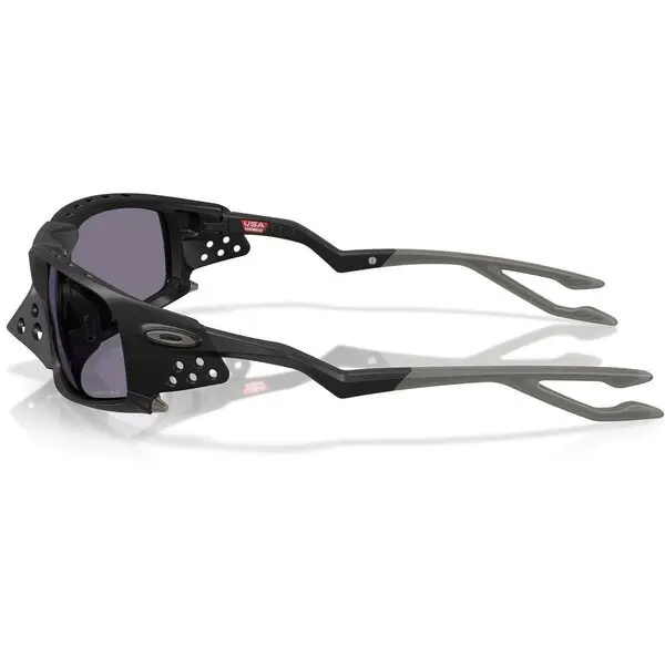 Oakley Matte-framed Sunglasses - Black