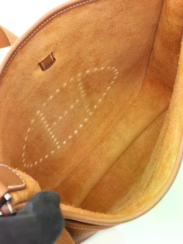 Hermès 2025 Pm Evelyne Iii Shoulder Bag - Brown