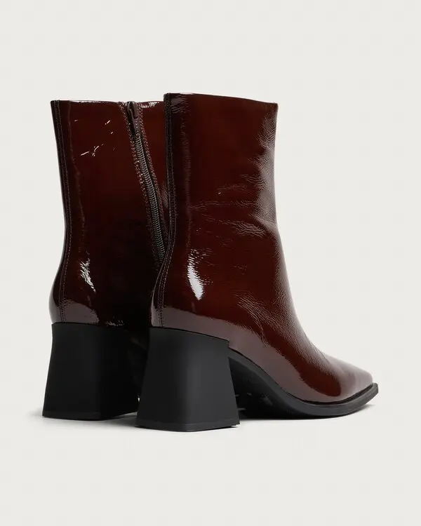 VAGABOND SHOEMAKERS Hedda Pantent Heel Boots