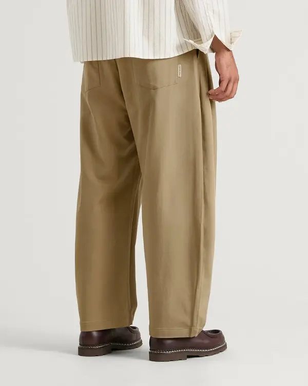 PORTER JAMES Dart-knee Pleated Trousers