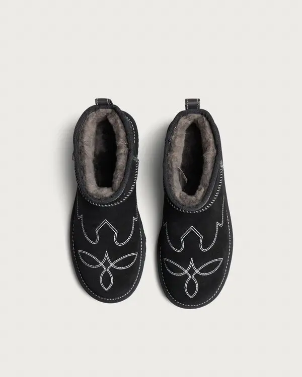 UGG Classic Ultra Mini Western Boot