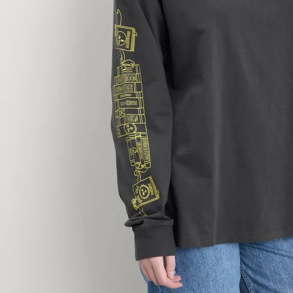 DAMSON MADDER The Reader Long Sleeve T-shirt