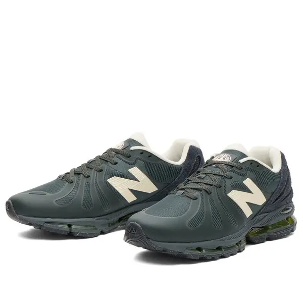 NEW BALANCE X Stone Island 1890 Sneakers