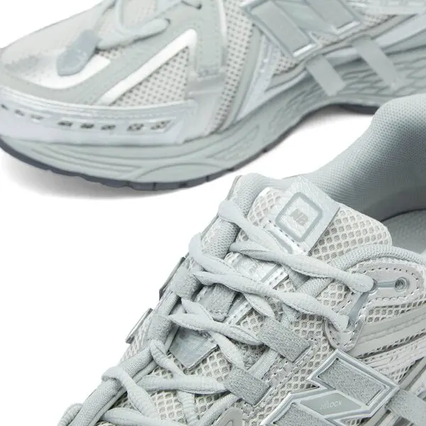 NEW BALANCE M1906ag Sneakers