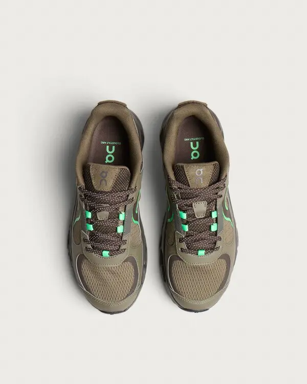 On Cloudtilt Arc Sneakers