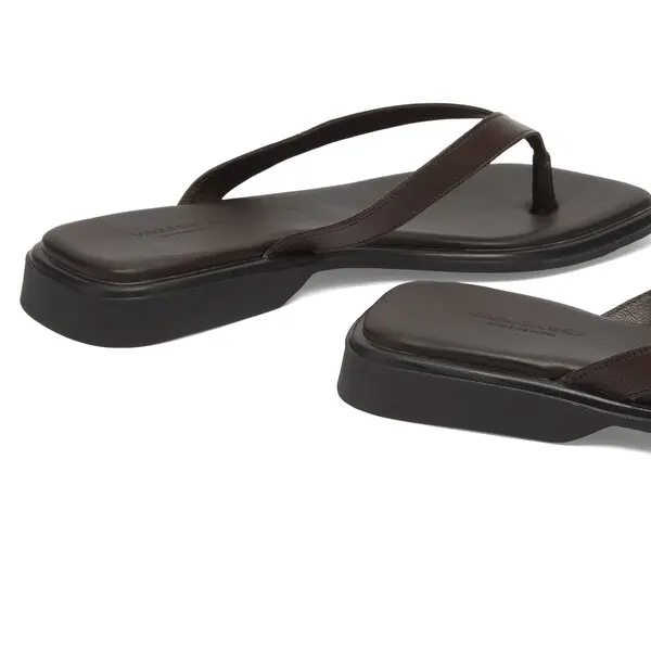 VAGABOND SHOEMAKERS Izzy Leather Flip Flops