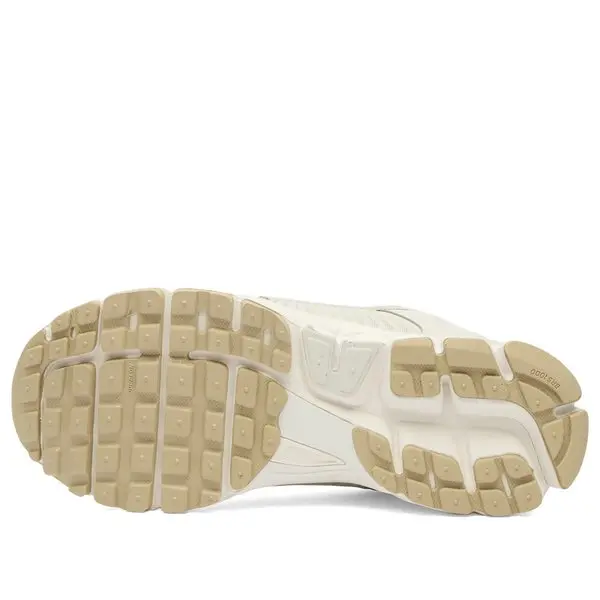 Nike Zoom Vomero 5 Met Sneakers - Light Bone/phantom/light Orewood