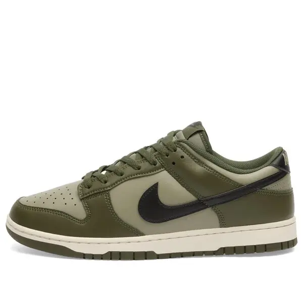 Nike Dunk Low Retro Bttys Sneakers