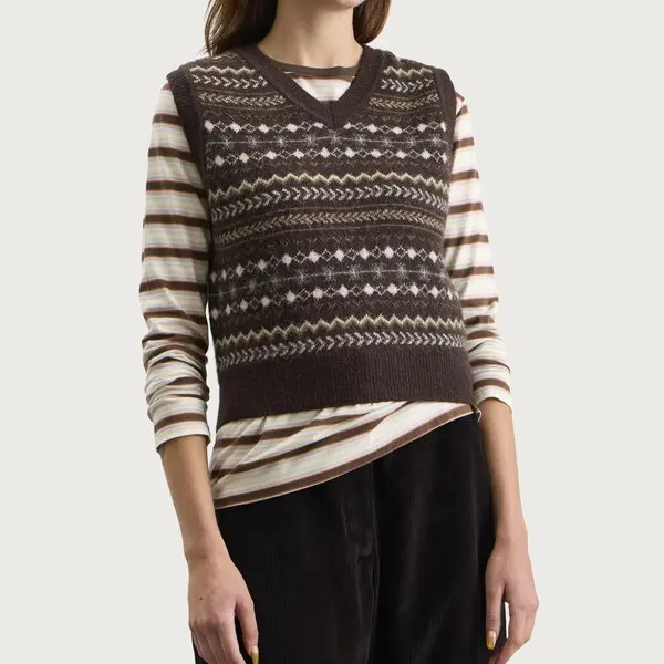 DUNST Crafted V-neck Knit Vest