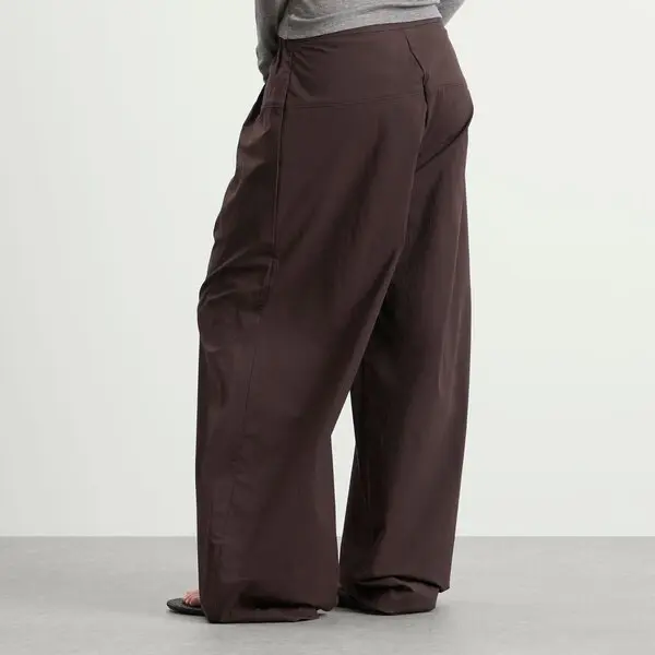 ST. AGNI Relaxed Pleat Pants - Bark