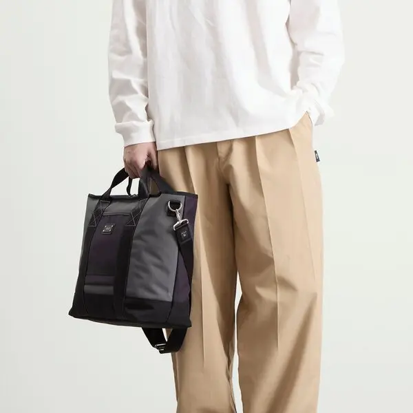 MASTER-PIECE CO Defend Tote Bag