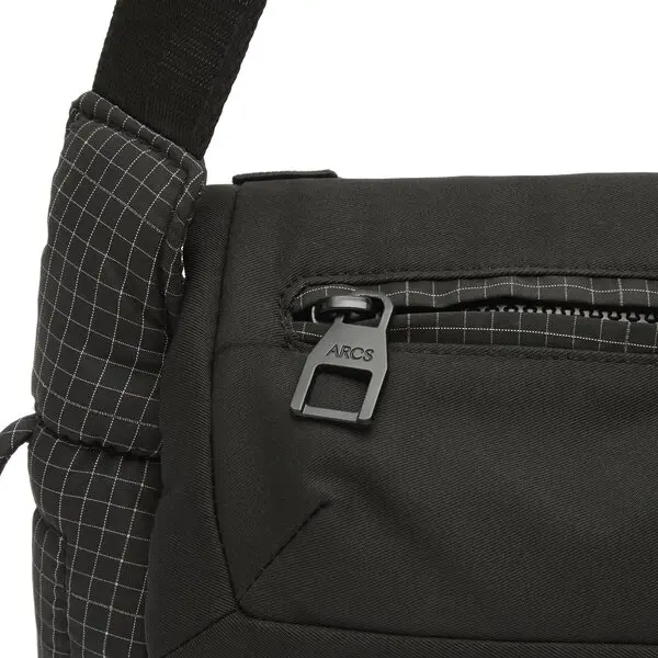 ARCS Mini Flow Messenger Bag