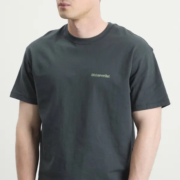 THISISNEVERTHAT Giraffe T-shirt