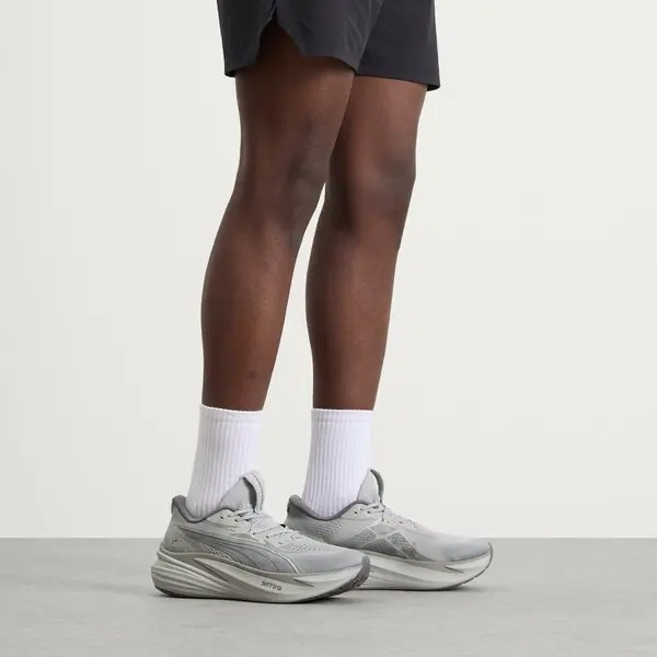 PUMA Magmax Nitro 2 Sneakers