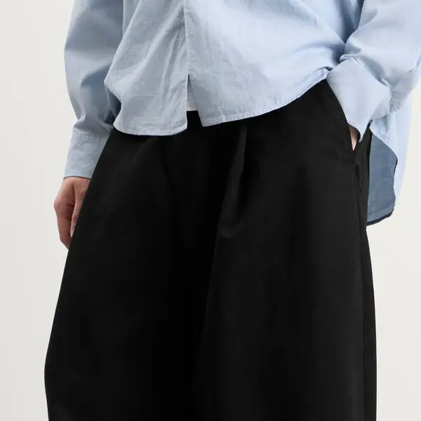 Studio Nicholson Sorte Deep Pleat Volume Pant