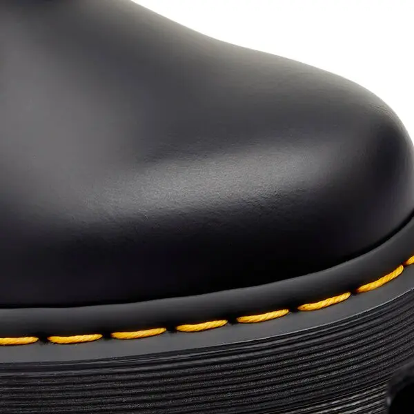 Dr. Martens 101 Quad 6 Eye Boot