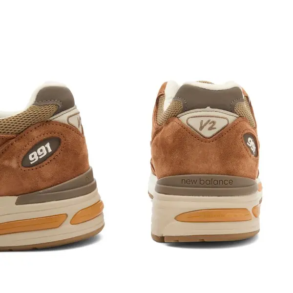NEW BALANCE 991v2 Sneakers