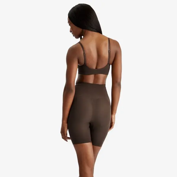 SKIMS Seamless Sculpt Mid Thigh Shorts - Cocoa