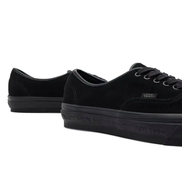 VANS X Neighbourhood Authentic 44 Sneakers