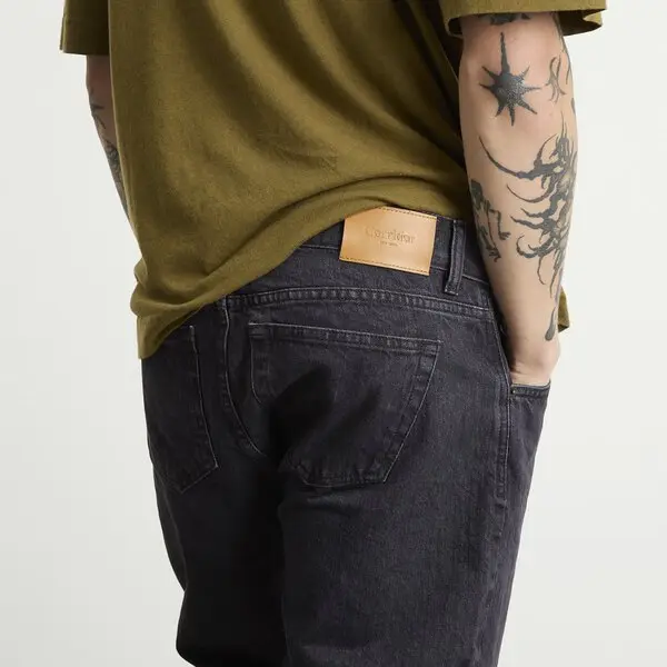 CORRIDOR Washed Jeans