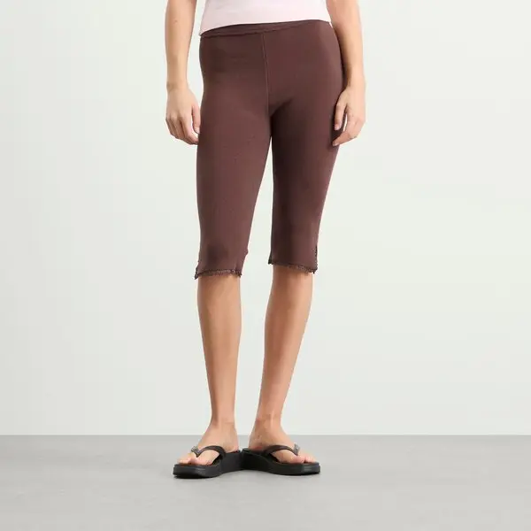 HOUSE OF SUNNY Classic Capri Pants